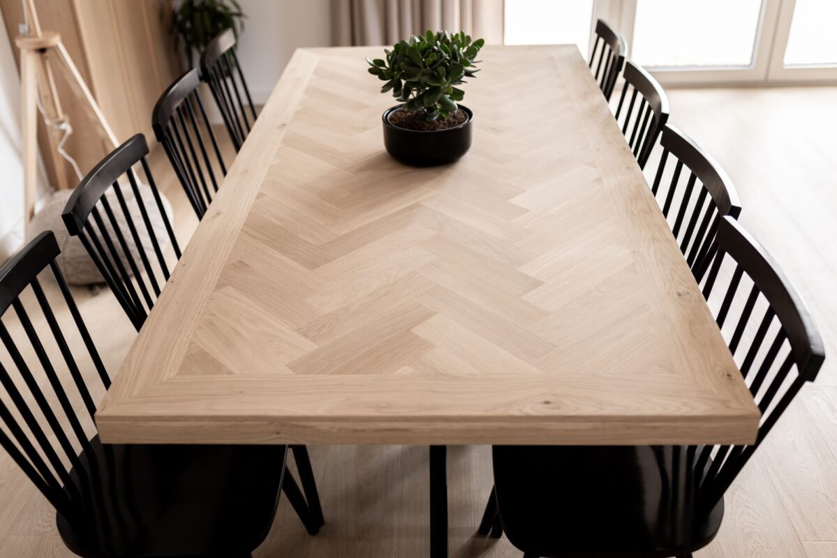 Volden Fishbone Table with Matrix Leg - Ready for LOFT